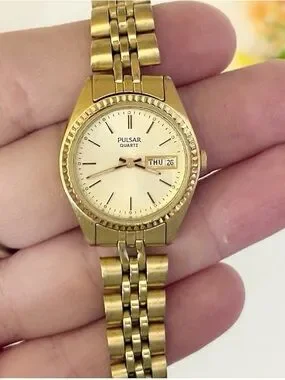 Pulsar | Accessories | Vintage Pulsar Seiko Daydate Jubilee Ladies ...